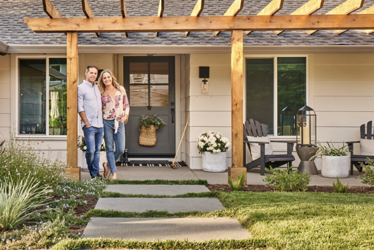 Modern Phoenix Backyard Inspired By Napa | Yardzen